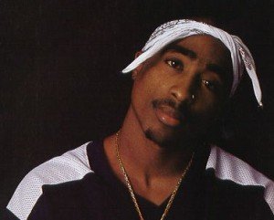 Rare Footage Of 2Pac Photoshoot For 'Makaveli' Album!