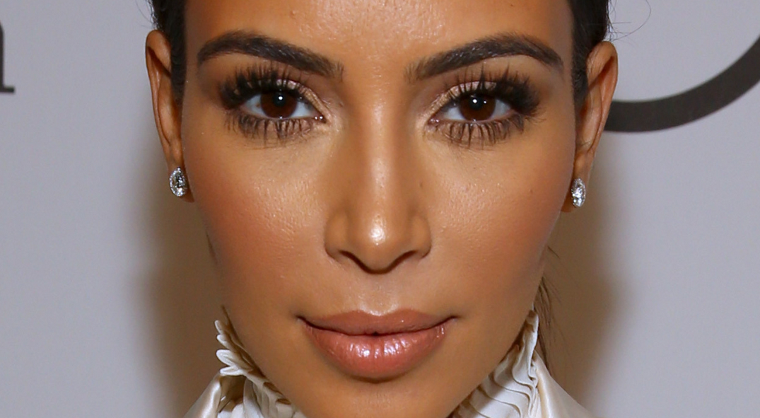 Kim Kardashian Untouched Ass Photos Are Fake The Heat Magazine